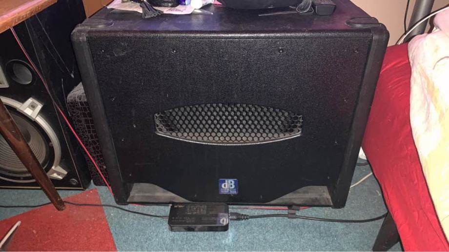 Db technologies sub 808 D 800w active subwoofer prilika!!!!