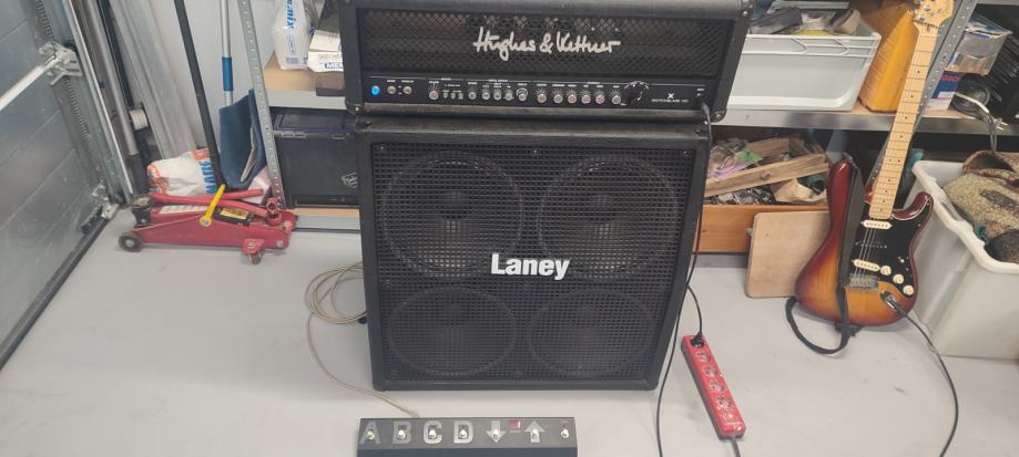 Hughes and Kettner switchblade 100 i zvucnik Laney 4x12