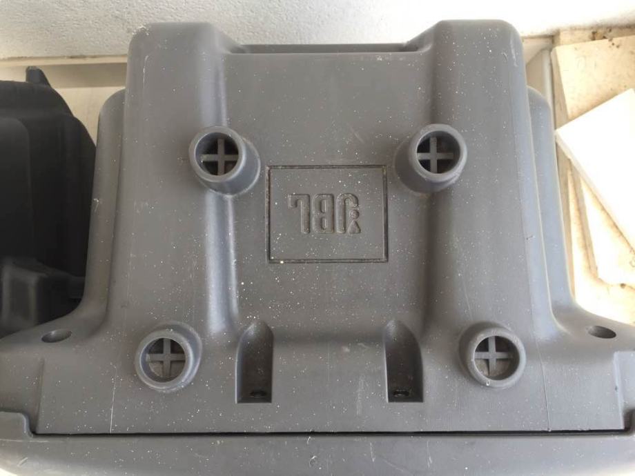 Par Jbl Eon Power 15 + Eon Power Sub aktivni razglas - 4 kutije