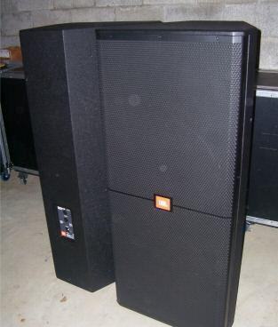 JBL SRX 725