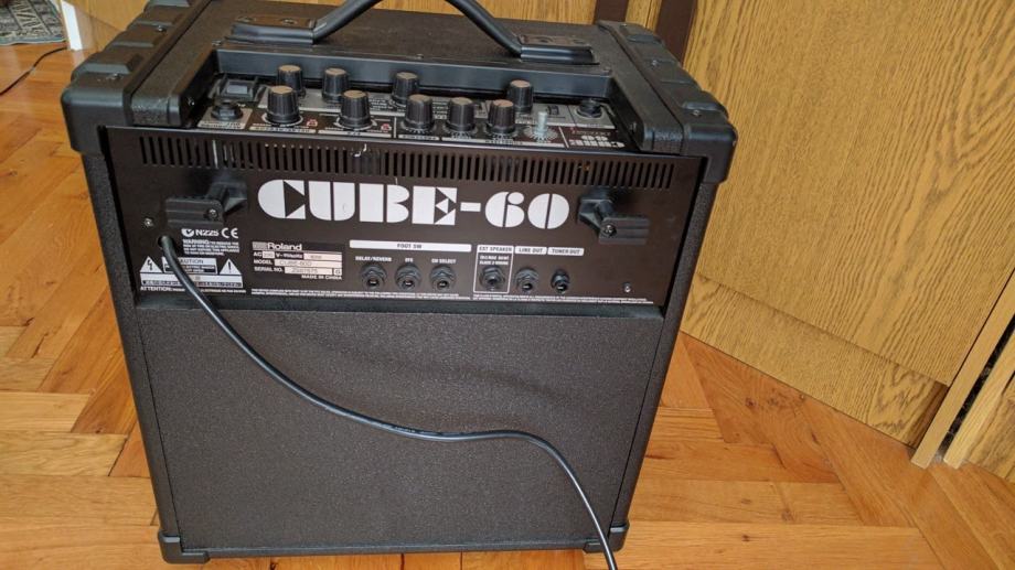 Roland cube 60