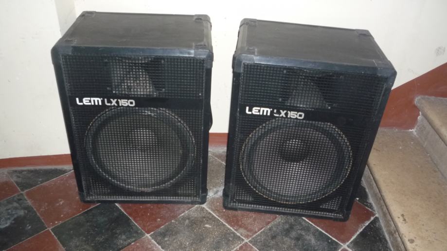 zvucnici LEM -2 x 300 w, RMS ,pojacalo snage ALESIS -KAO NOVO