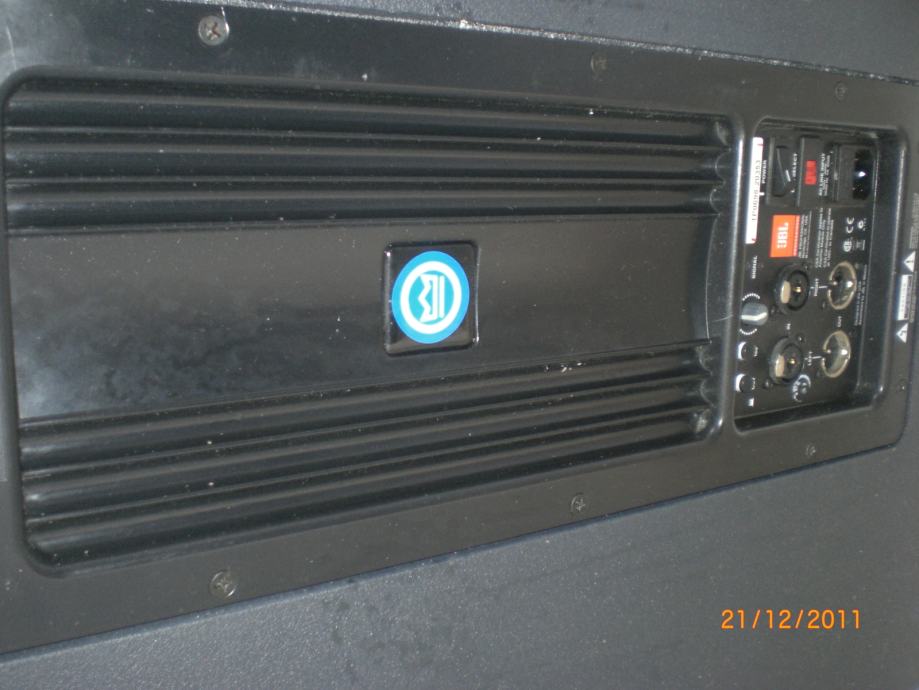 aktivni woofer JBL PRX 518 S