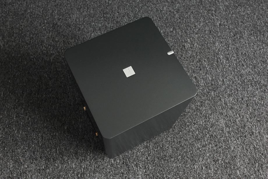 Arcam Muso + Logo subwoofer