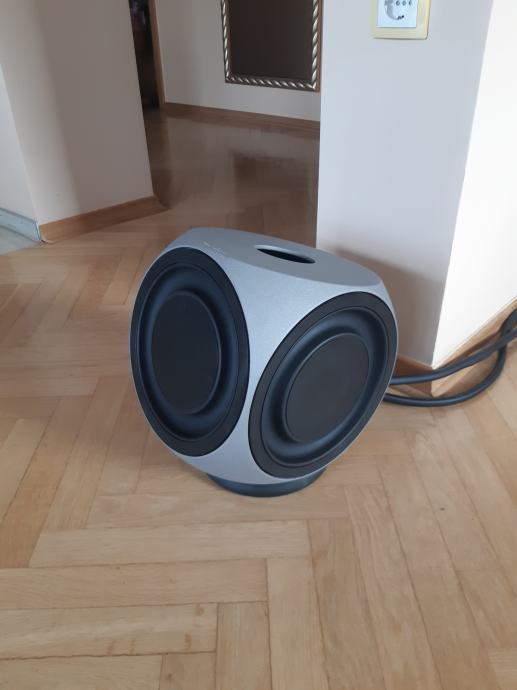 Bang & Olufsen BeoLab 2, vrhunski aktivni subwoofer, 850W, od 23 HZ