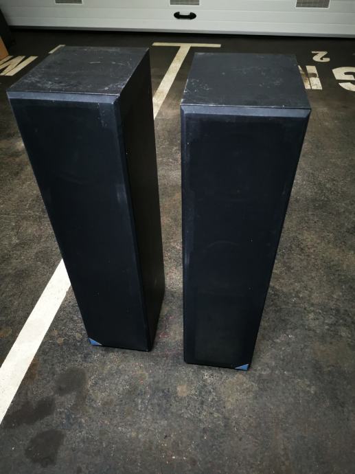 Dali 104 samostojeći zvučnici