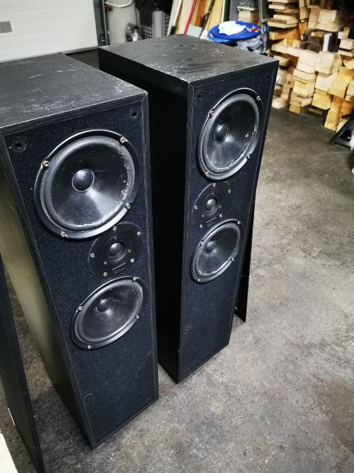 Dali 104 samostojeći zvučnici