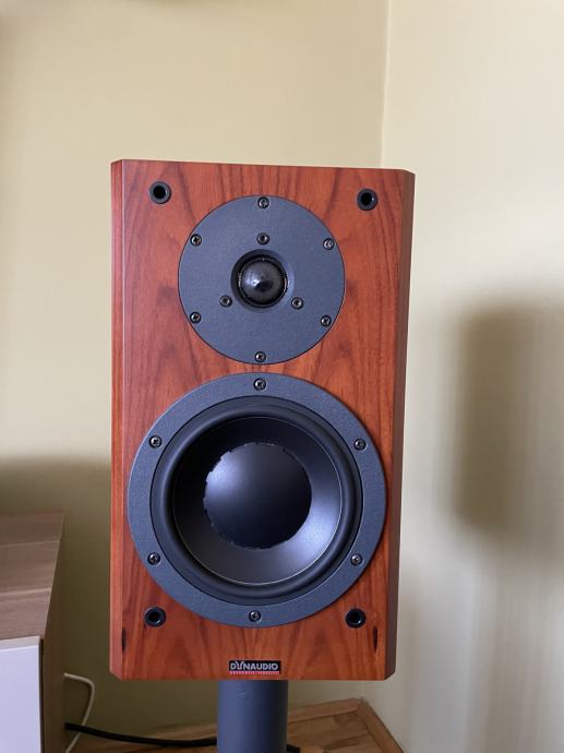 Dynaudio Focus 140