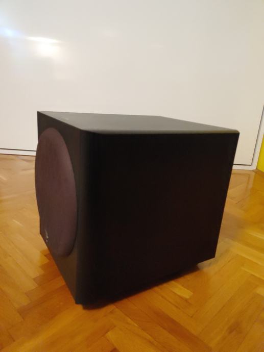 Focal JMLab SW 700s aktivni subwoofer, crni