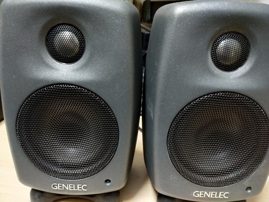 Genelec 6010B, studijski monitori Bi-Amped, zvučnici, Par