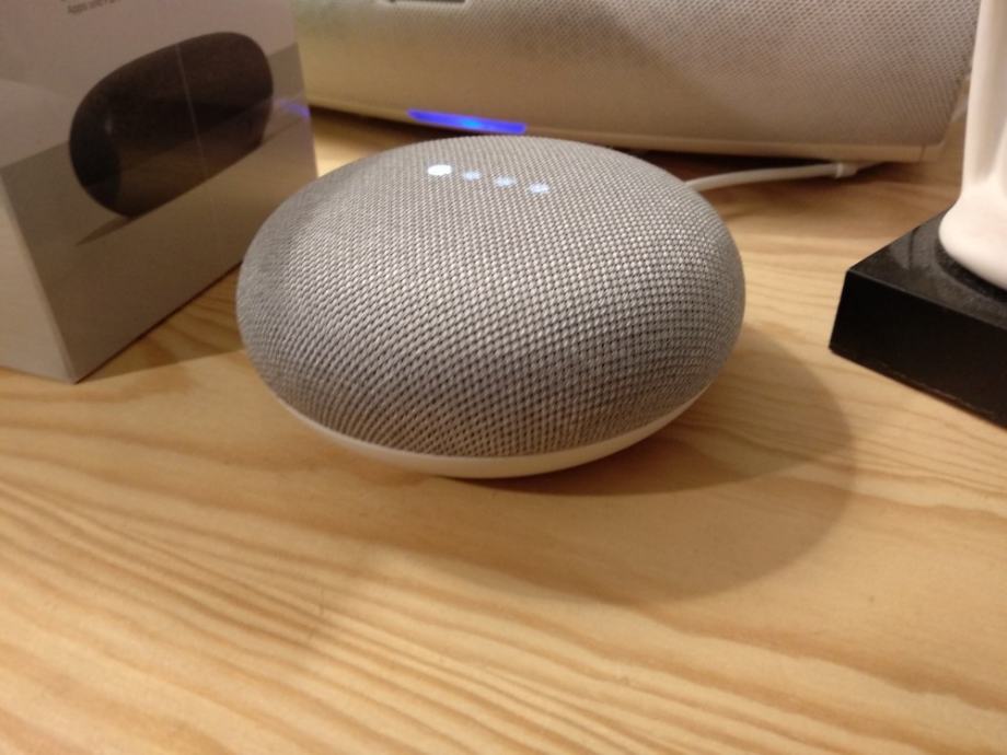 Google Home Mini - Smart Home