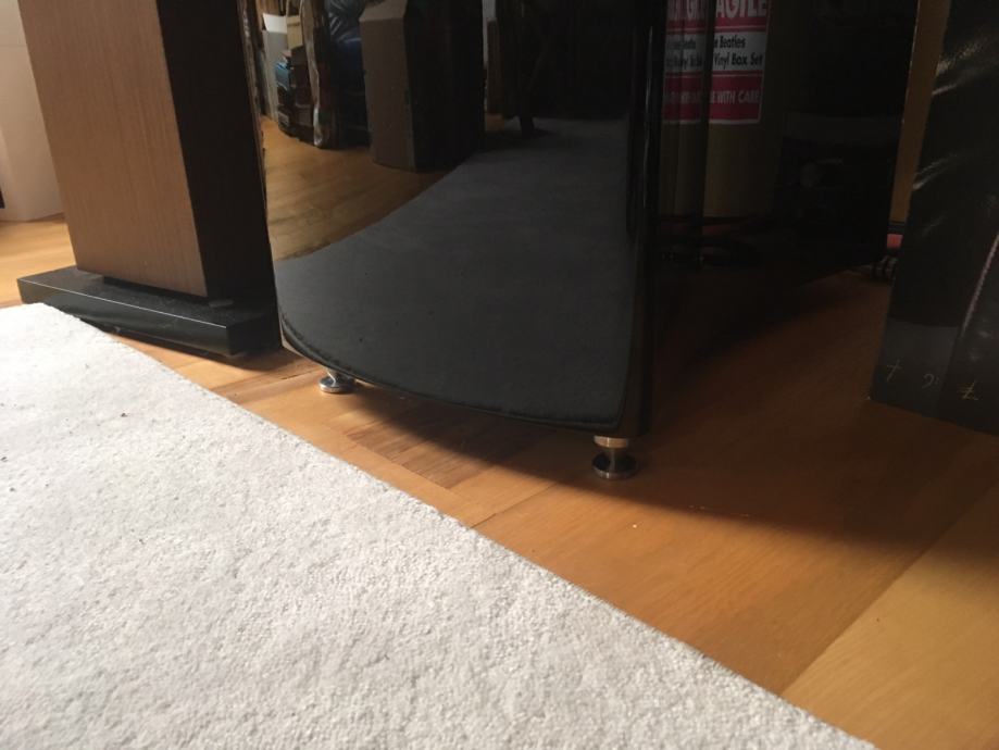 Hi-Fi vrhunski zvučnici Ayon Raptor S - piano black boja - 3.600 eur!