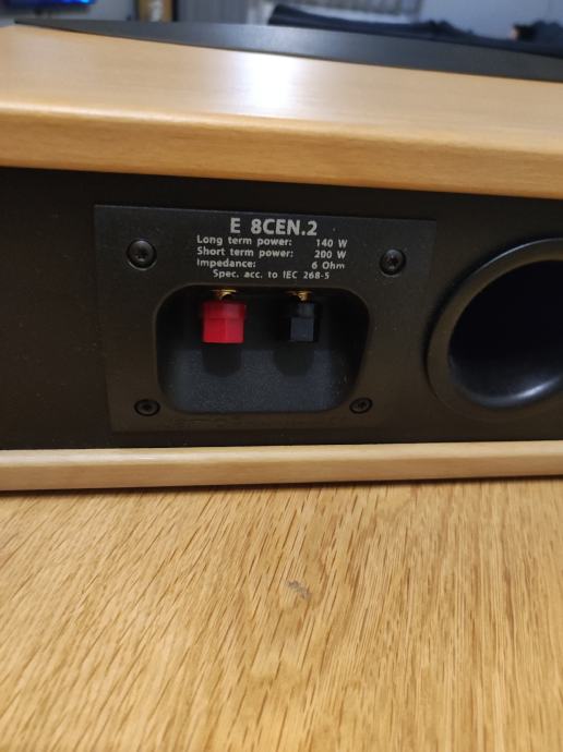 Jamo E825 bookshelf zvučnici.sa centrom.