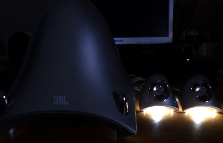 JBL Creature II zvučnici