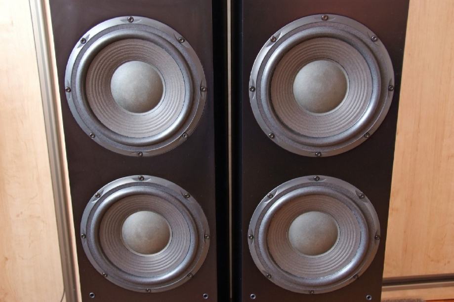 JBL Xti 100 TOP model