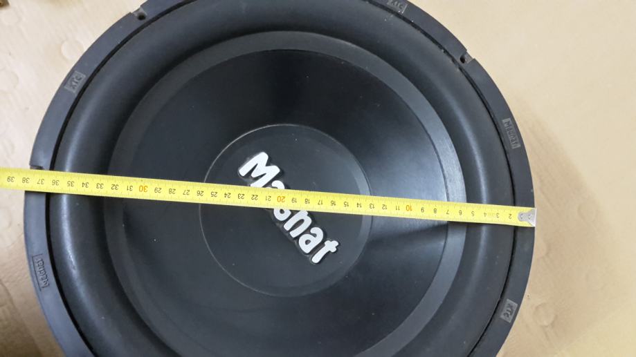 Magnat XTC 380 15 subwoofer sa kutijom 600W