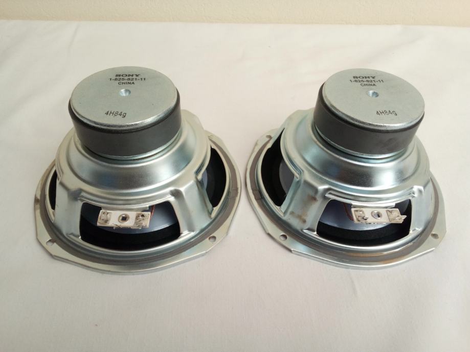Sony 1-825-821-11 wooferi/basovi, 120/137 mm, 16 Ohma, ispravni