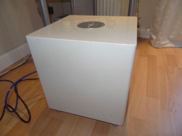 Prodajem ili mijenjam subwoofer Monitor Audio Radius 370HD