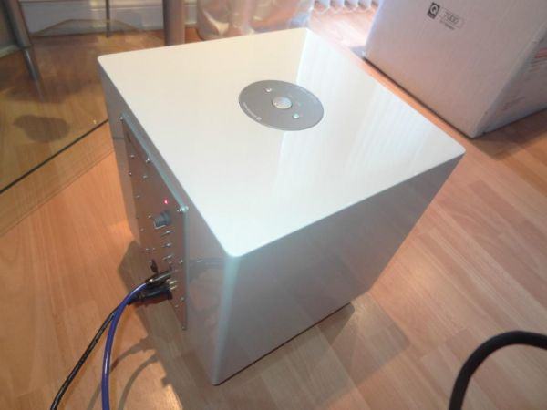 Prodajem ili mijenjam subwoofer Monitor Audio Radius 370HD