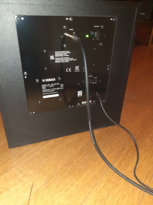 Subwoofer Yamaha NS-SW100 garancija do 2024g.