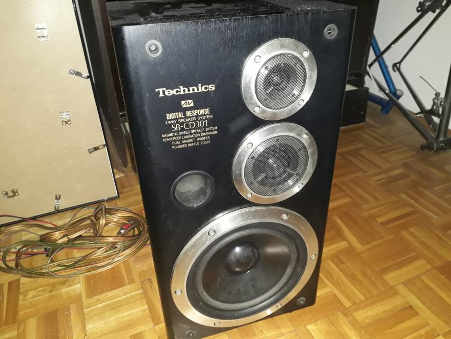 Technics SB-CS301 par zvučnih kutija ********