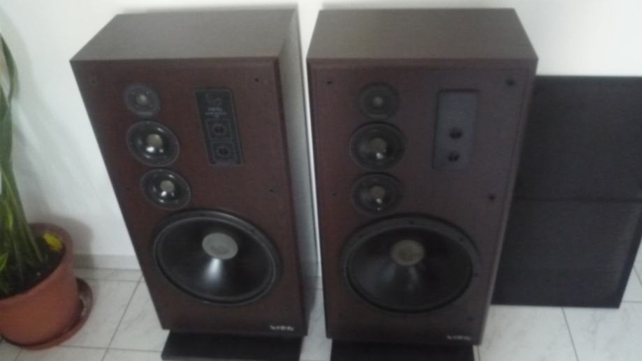 zvucnici INFINITY -SM 150 - SM 112 -KAO NOVE ,PERFEKTNE