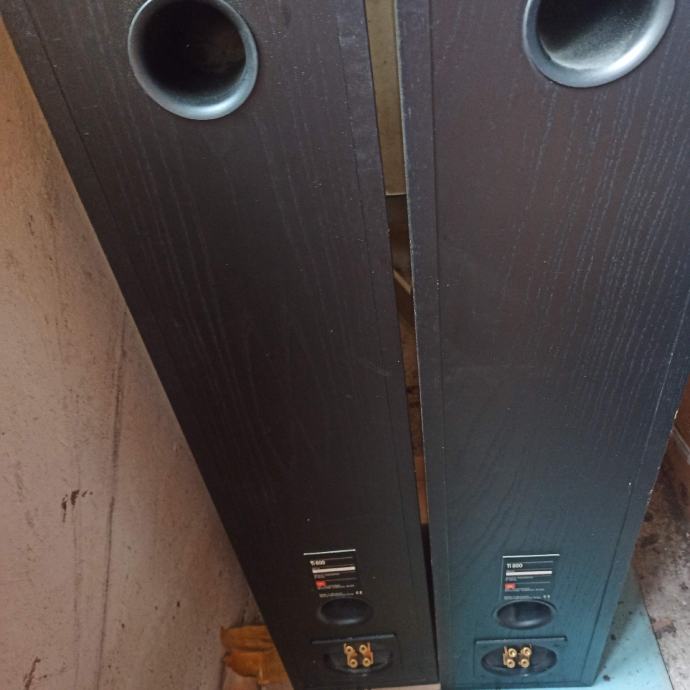 Zvučnici JBL TI 600 AKCIJA za pojačala 10-250 W. 40 Hz do 22000 Hz