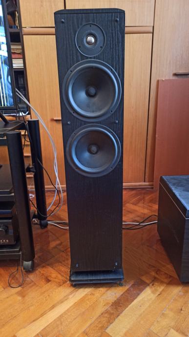 Zvučnici Polk audio RT 16