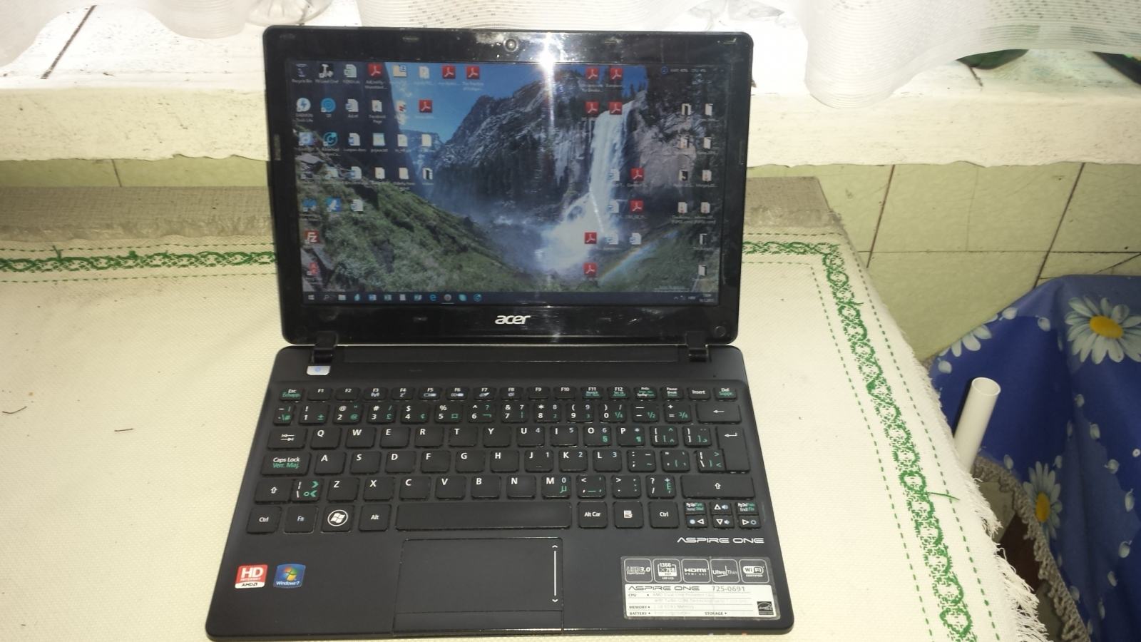 Acer Aspire One 725-0691, AMD DualCore 1,333 GHz, 4GB RAM, 285 GB HDD