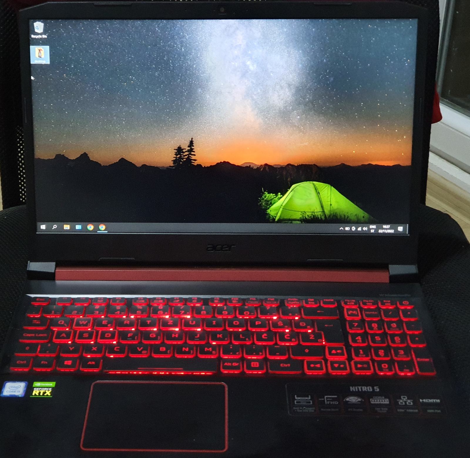 Acer Nitro 5 (i5, RTX 2060) - Gaming laptop