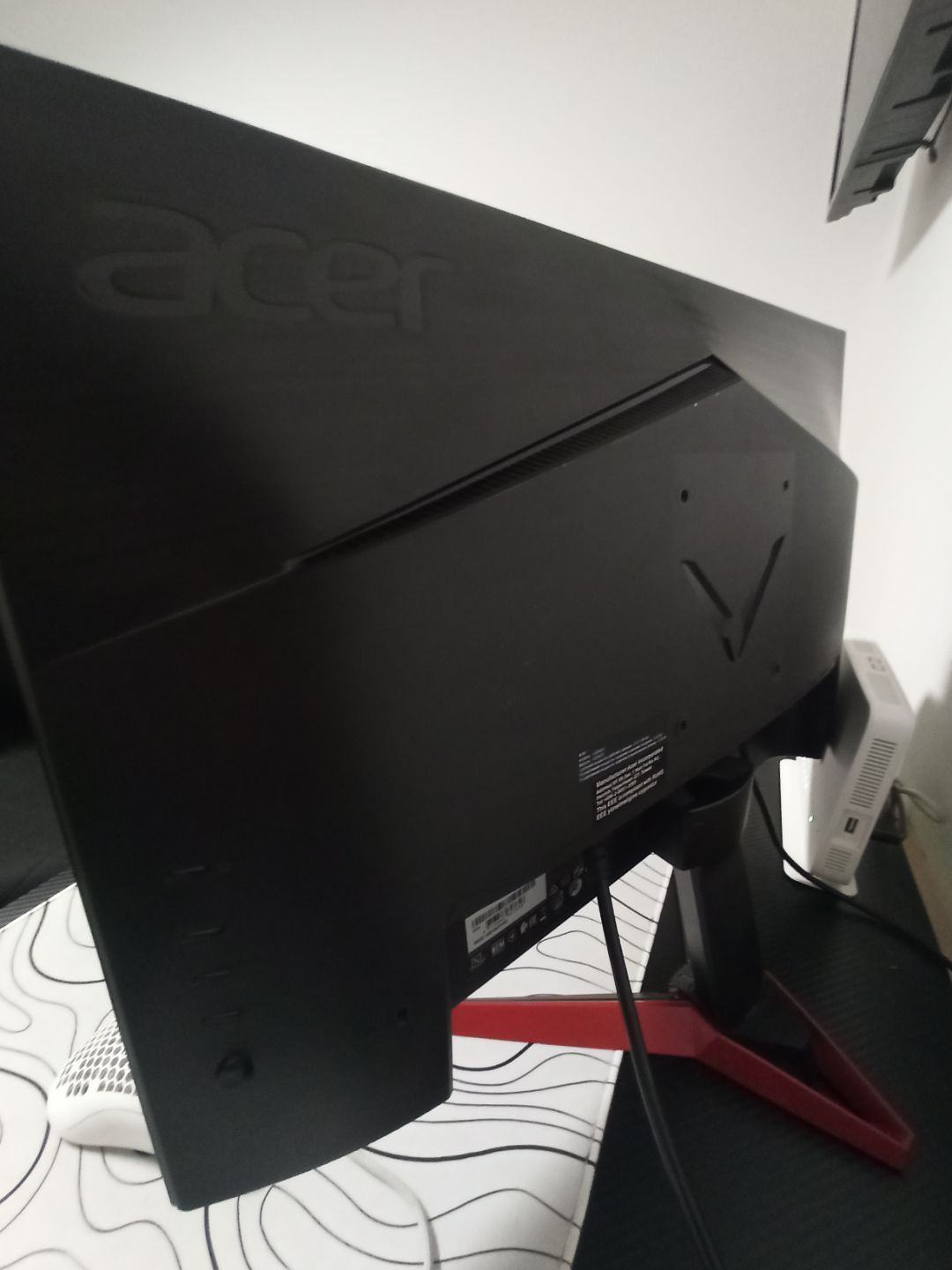 Acer Nitro VG240Y