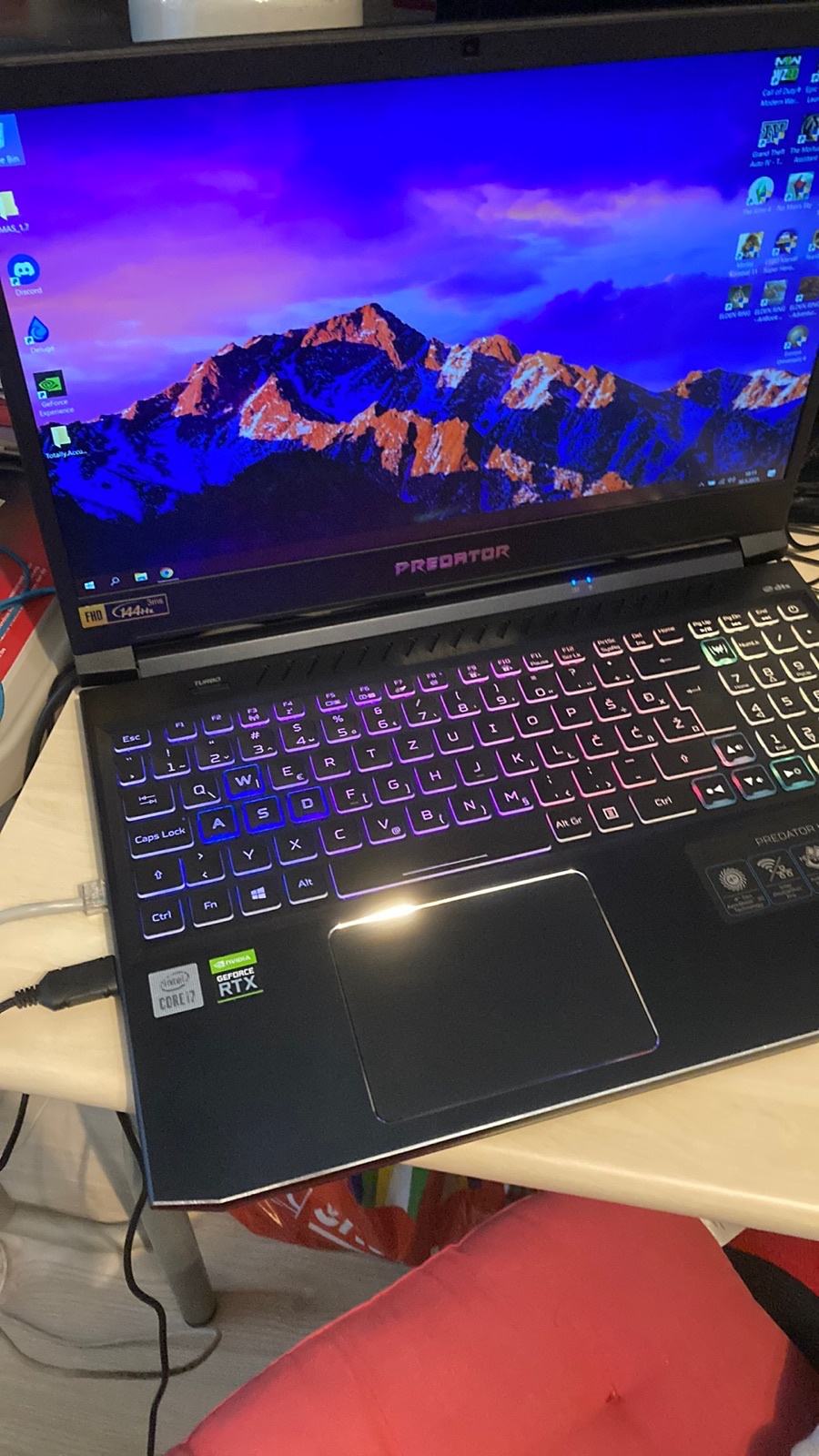 Acer Predator Helios 300 i7, RTX 3070 1tb ssd 32gb rama Gaming laptop