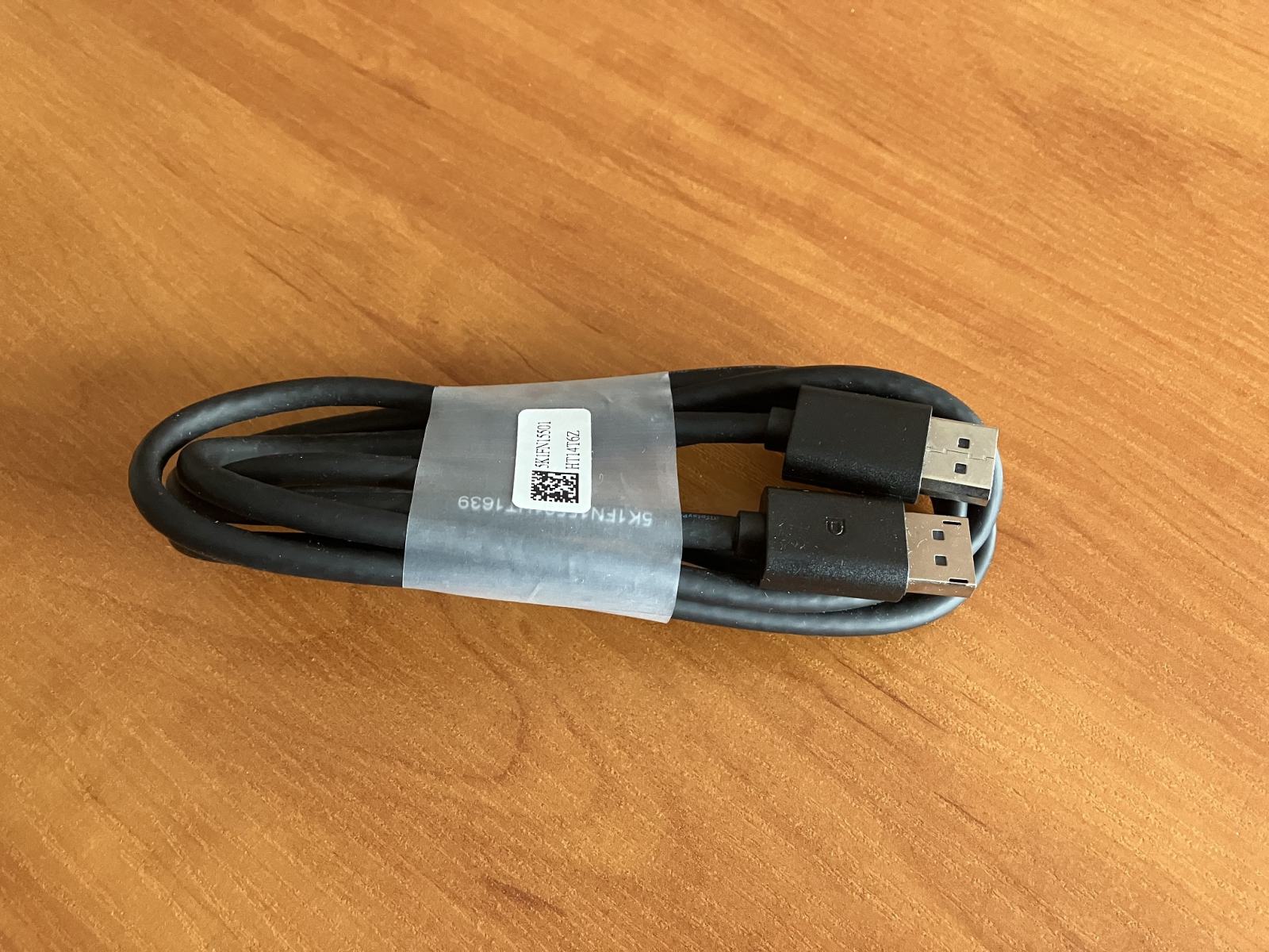 DisplayPort kabel za monitor