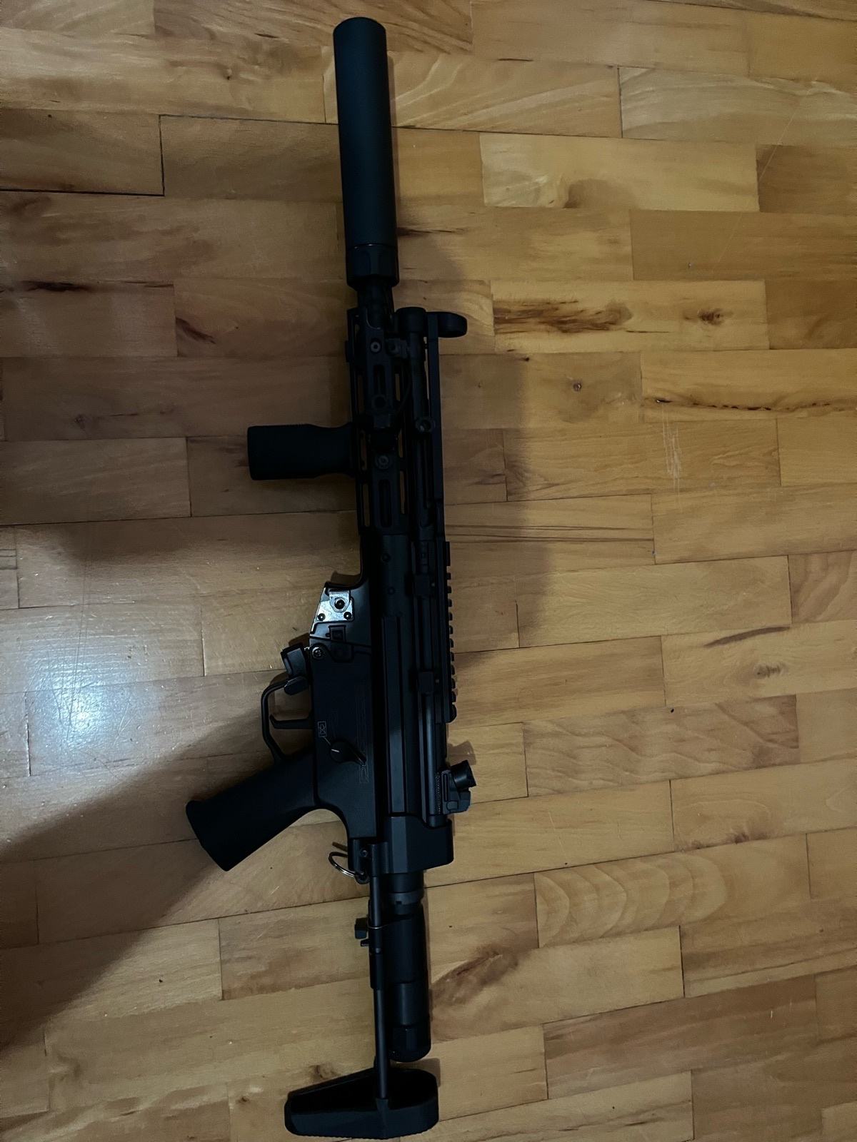Airsoft oprema (Prsluk+mp5)