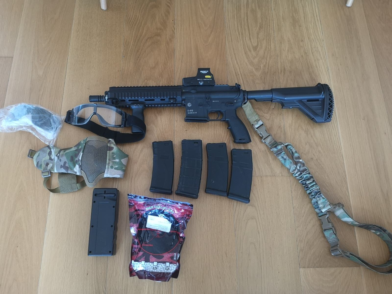 airsoft replika evolution E-416 sa dodatnom opremom