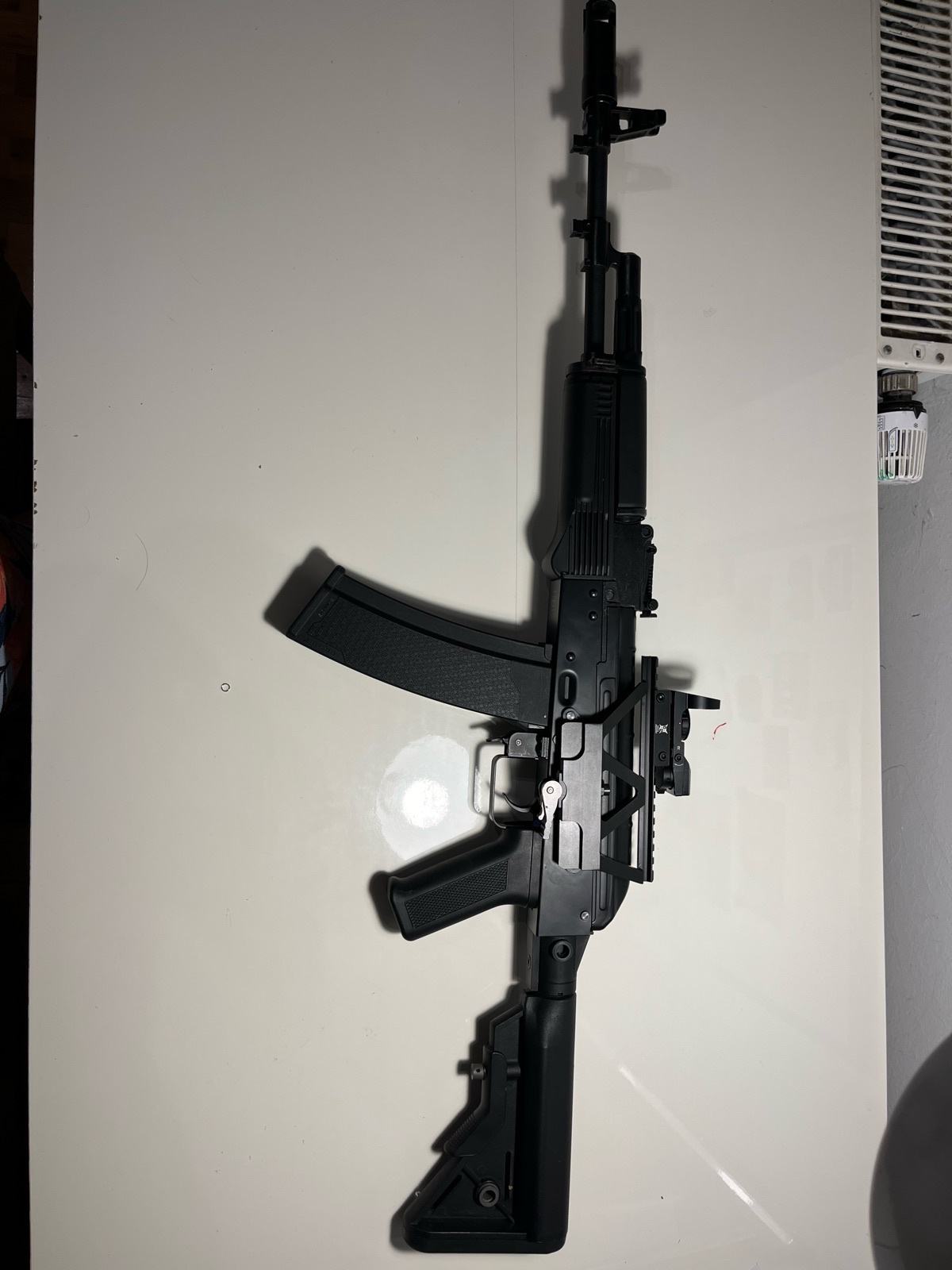 Airsoft replika specna arms j05