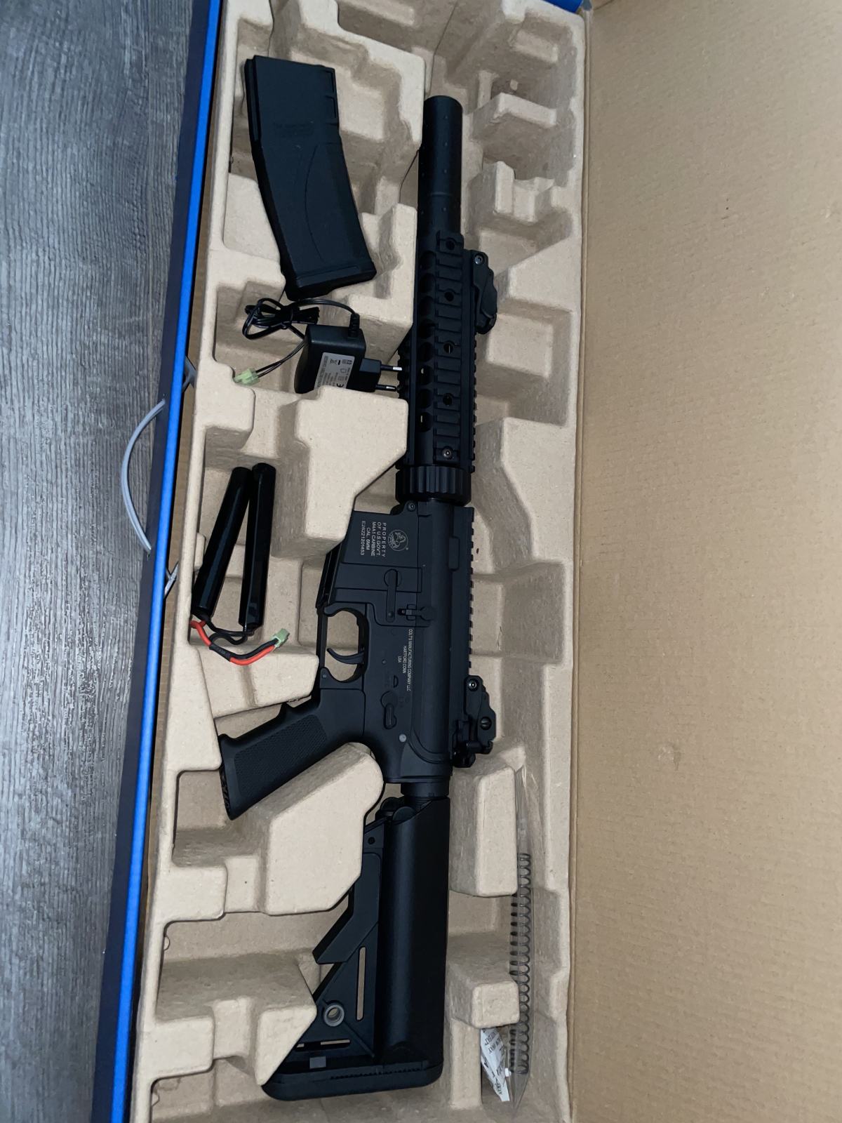 Colt Airsoft M4 Polimer/Metal Rail Silent Ops COMBO
