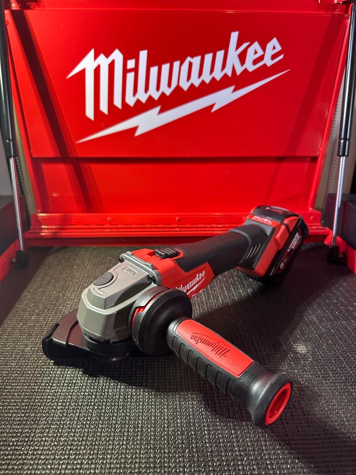 Milwaukee M18 FSAG125X BRUSILICA Mob 099-51-32691