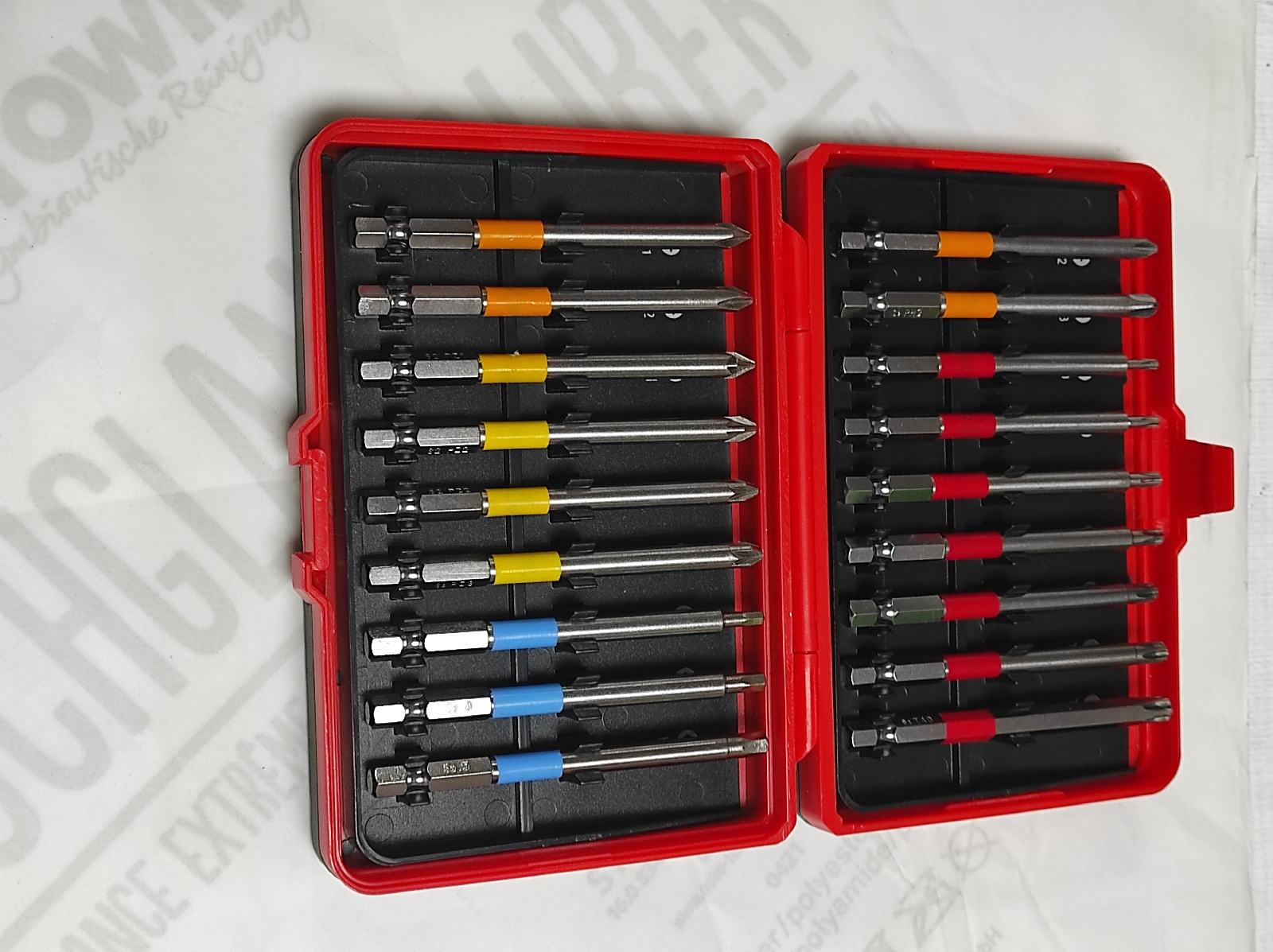 BITOVI,NASTAVCI DUGI ,9 CM. SET 18 KOMADA.