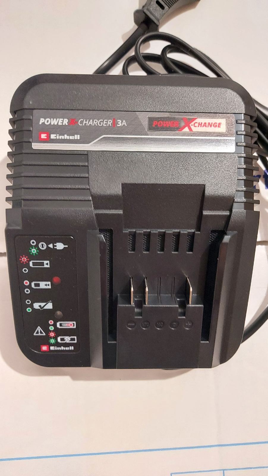 Einhell punjač Power X-Charger 3A