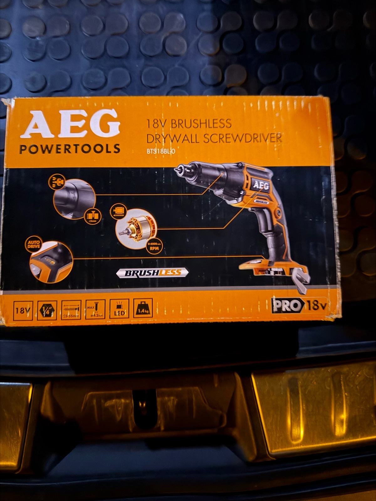 AEG DRYWALL SCREWDRIVER
