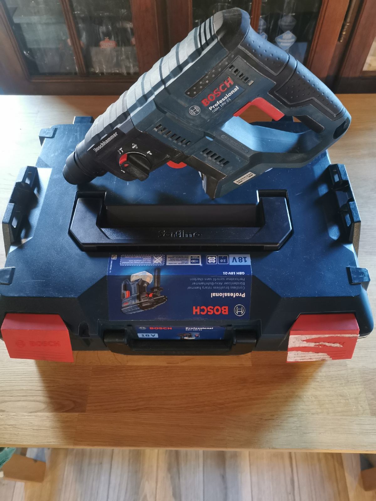 Bosch professional udarna bušilica