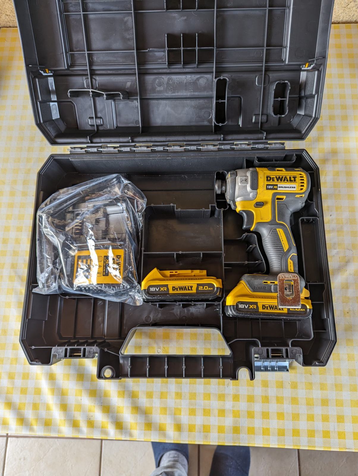 DeWalt DCF887