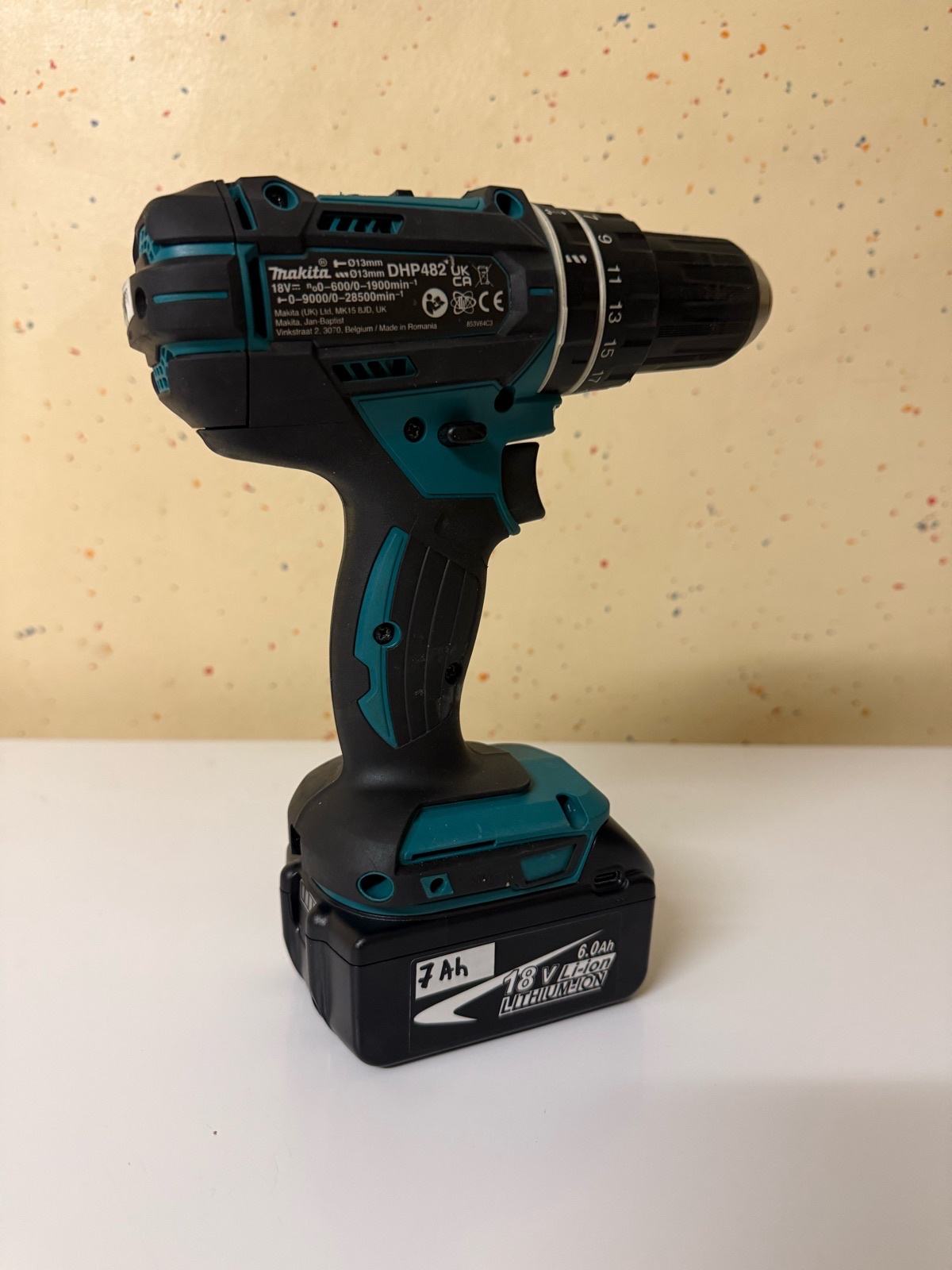 Makita DHP482