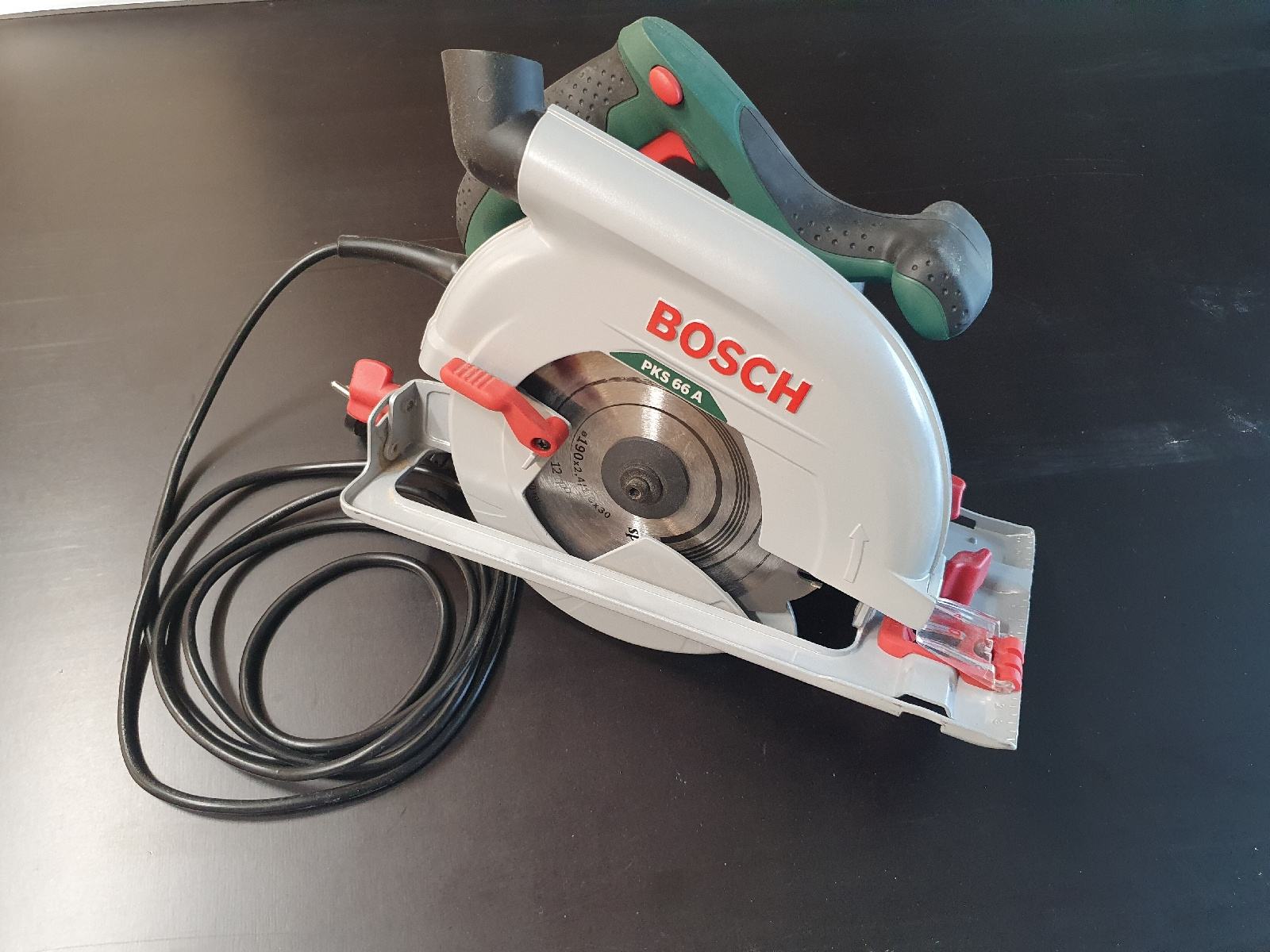 Bosch PKS 66 A ručni cirkular / pila