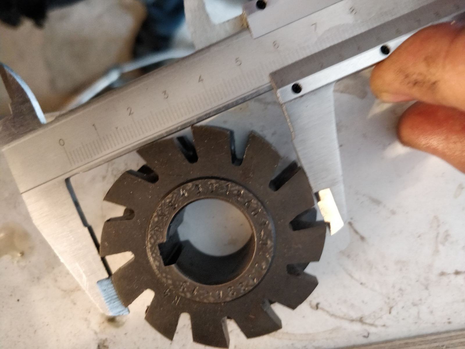 Glodalo za radijus R4 i R2