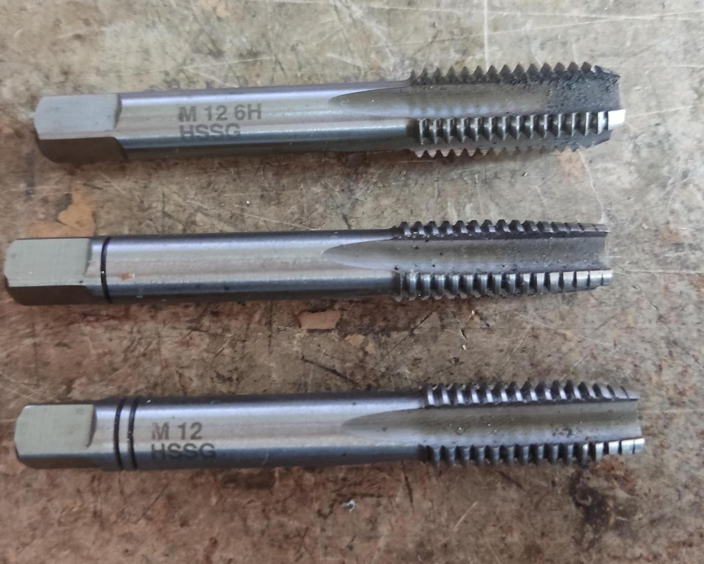 Ureznik M12 HSSG - tri prolaza