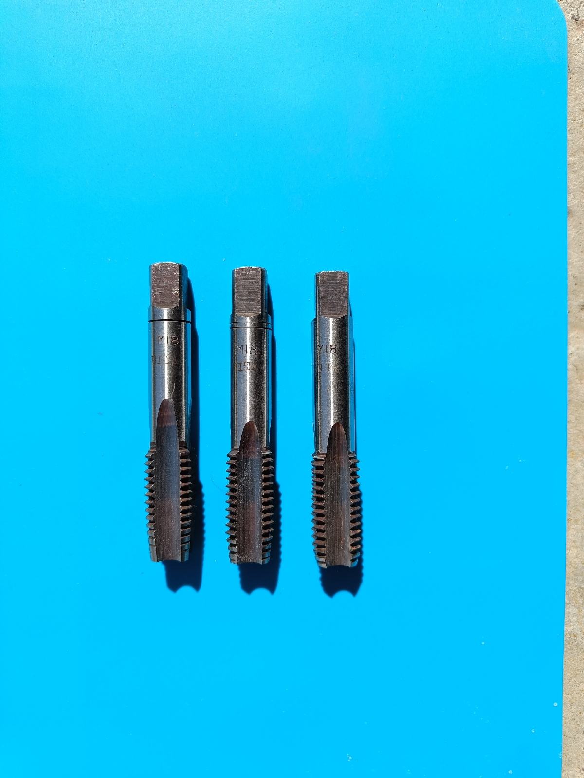 Ureznik M18 3 prolaza