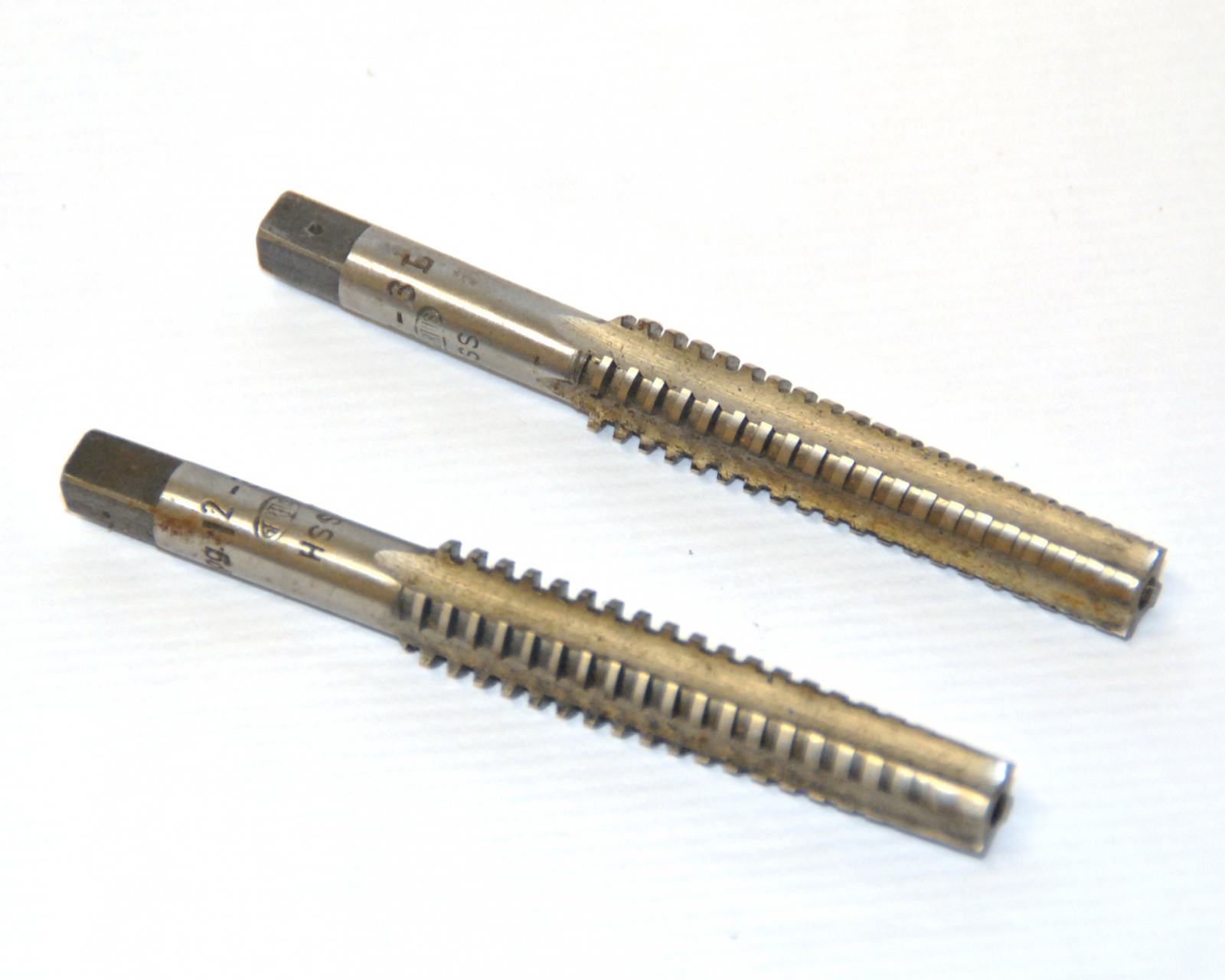 Urezno svrdlo - nareznica Trapezni navoj 12x3, 16x4, 18x4, 20x4, 26x5