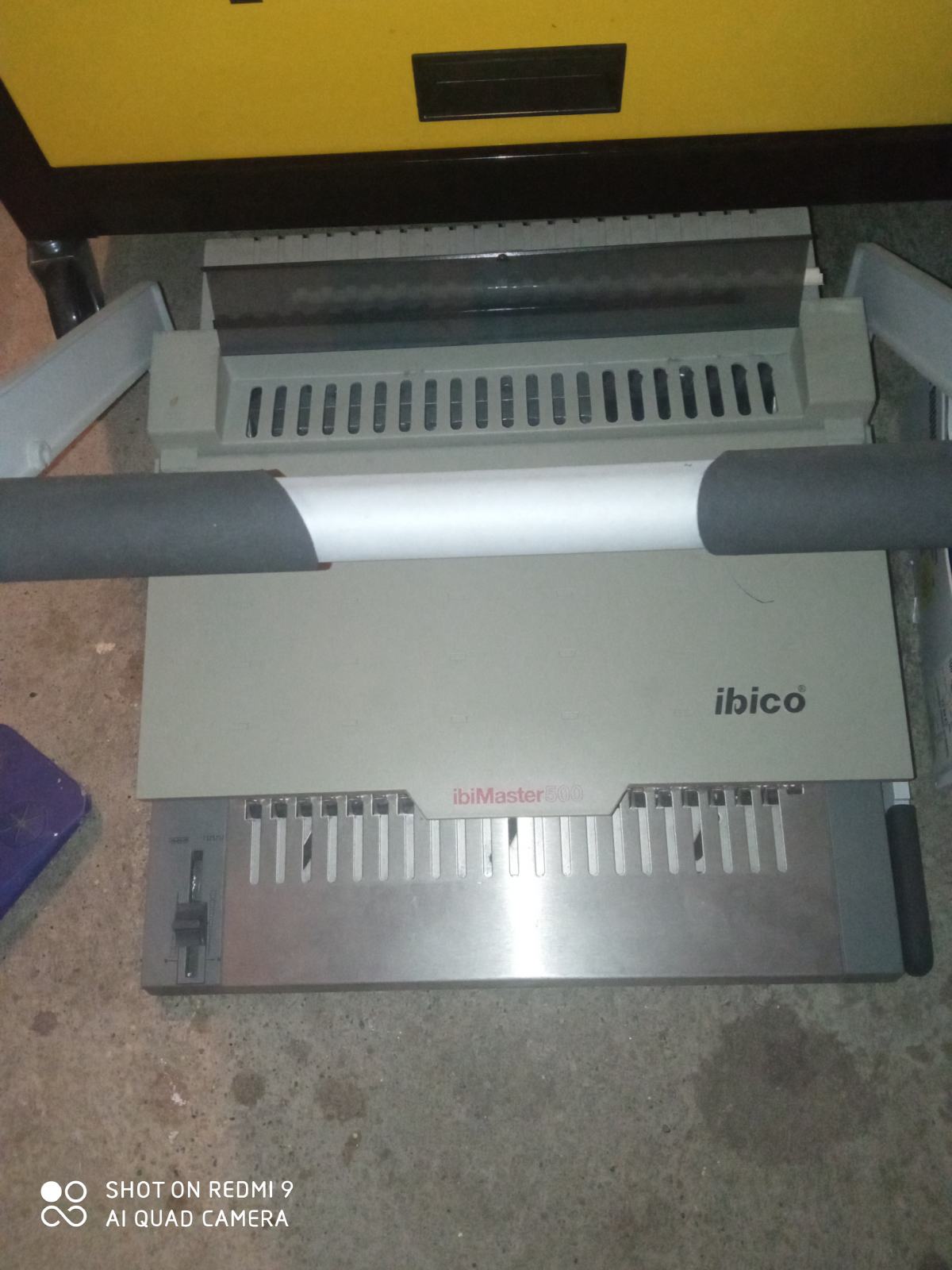 Ibimaster 500 stroj za uvezivanje